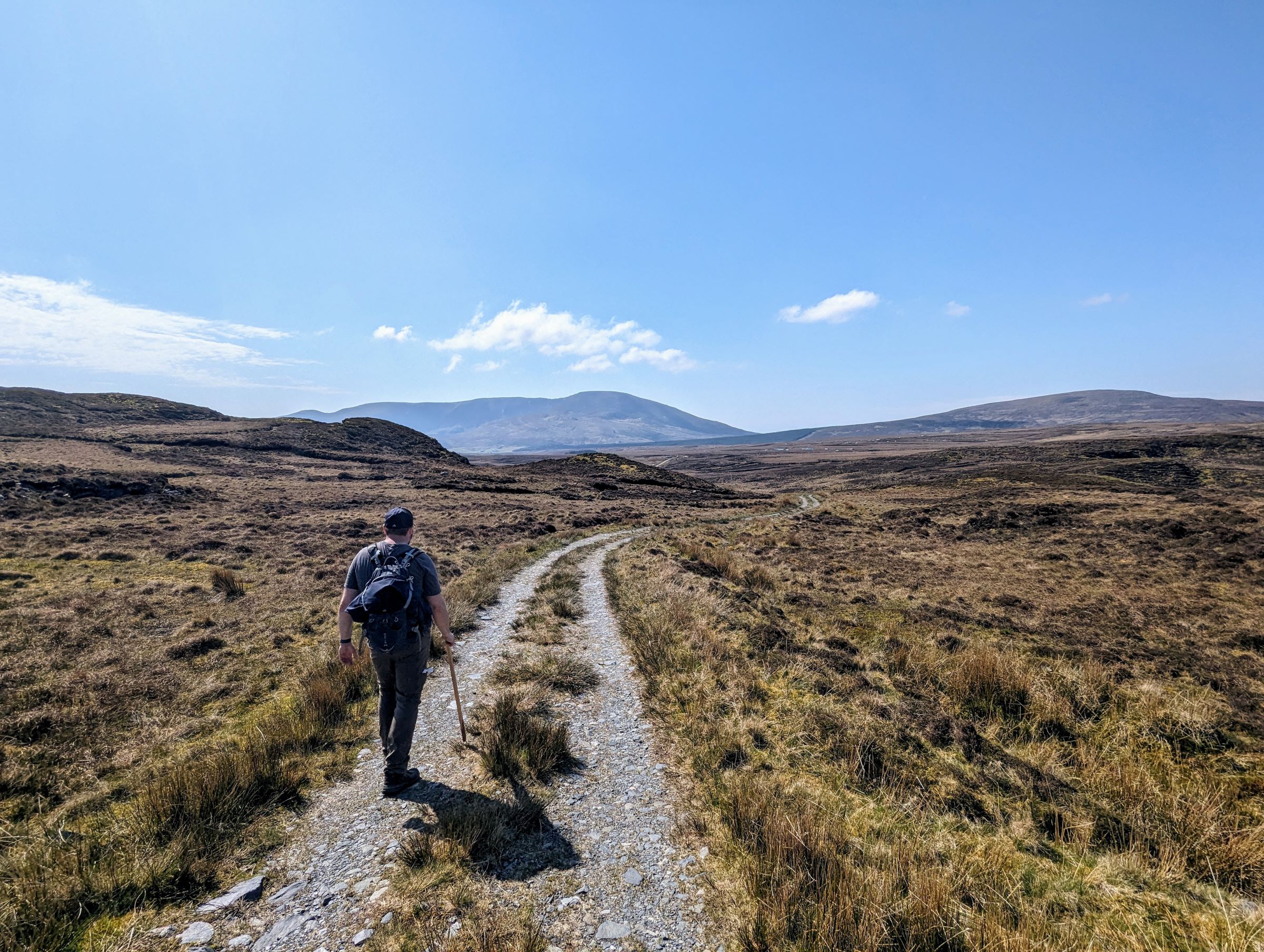 Walking to Carrick & the Slieve League Cliffs - Planes Terrains & Avocados